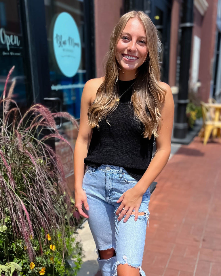 Shop Fashion & Souvenirs at Blue Moon Bentonville: Women's Boutique ...
